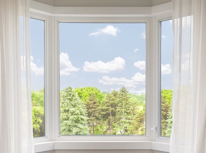 How Much Does It Cost to Install Vinyl Windows in 2026? | Fixr.com